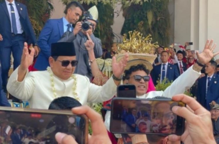 Istana Negara Rasa Pensi, Presiden Prabowo Sampai Seskab Teddy Asyik ...